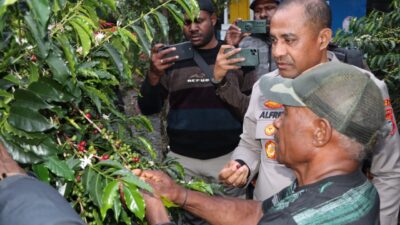 Kapolda Papua Tengah Alfred Papare Bersama Forkopimda Puncak Jaya ...