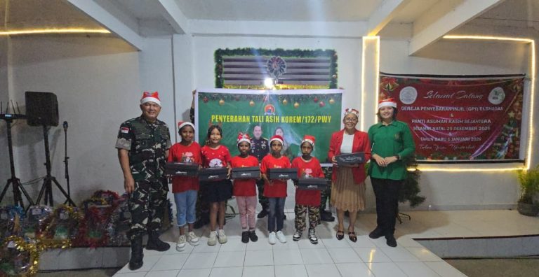 Pemberian Bingkisan Kepada Penghuni Paniti Asuhan Kasih Sejahtera dan ...